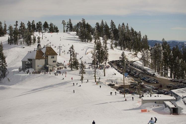 Ski season continues at Mt. Ashland | Outdoors | heraldandnews.com