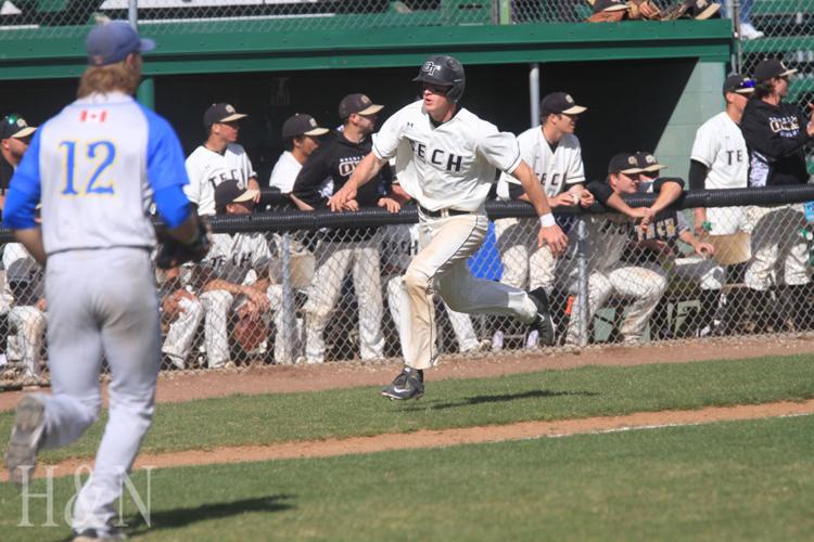 British Colombia University at Oregon Tech baseball | Gallery ...