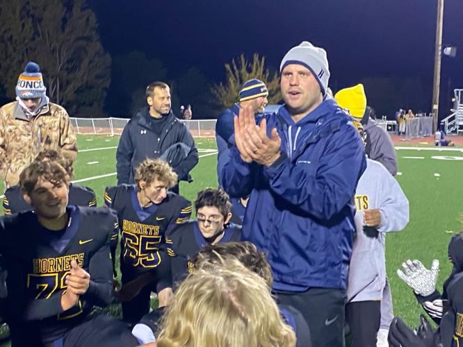 Prep football: Henley uses second-half surge to beat Crook County, move ...