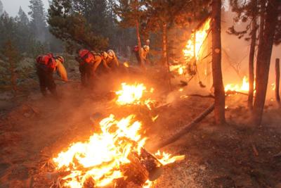 Evacuation levels drop across Bootleg, Walrus fires | Freeaccess ...