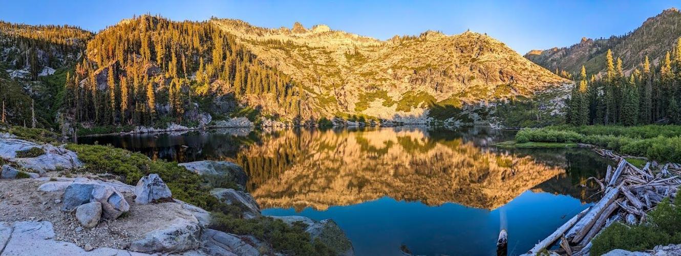 Breathtaking Sights – Backpacking the Trinity Alps | Klamath ...