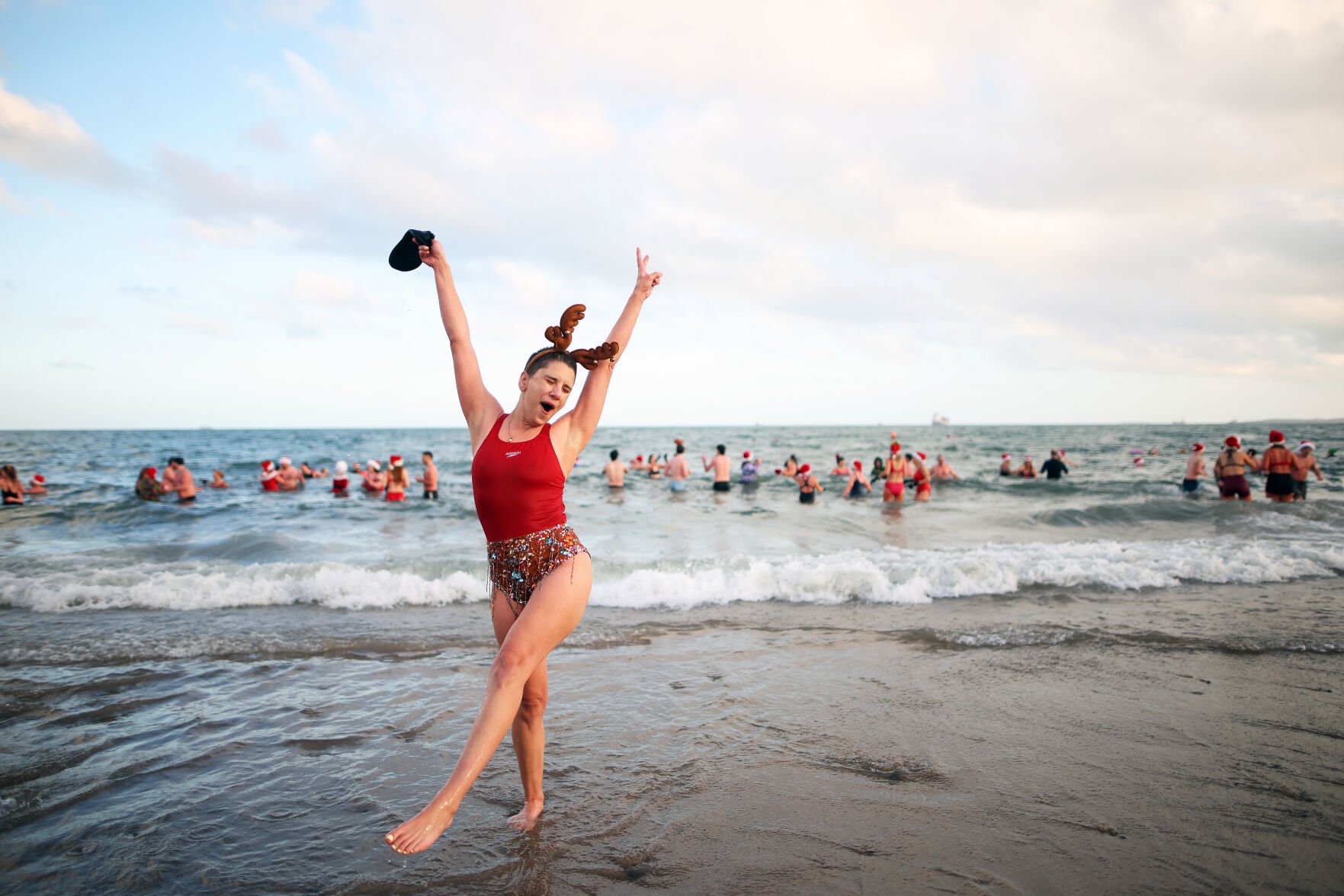 APTOPIX Britain Northern Ireland Christmas Eve Swim | Associated Press ...