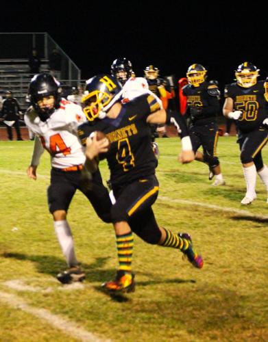 Top-seeded Henley, Lost River get ready for state semifinal showdowns ...