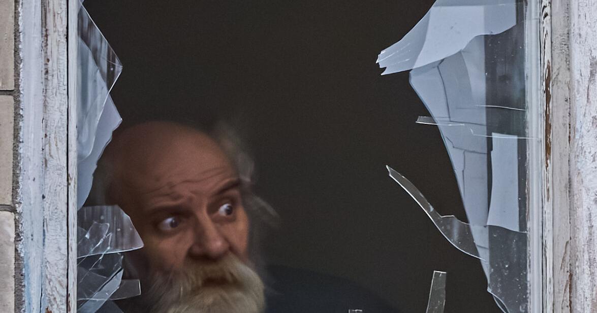 Top Vertical Photos Photo Gallery | Associated Press | heraldandnews.com