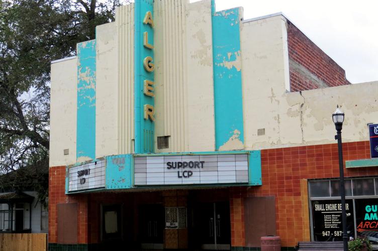 Historic Lakeview theater saved | Local News | heraldandnews.com