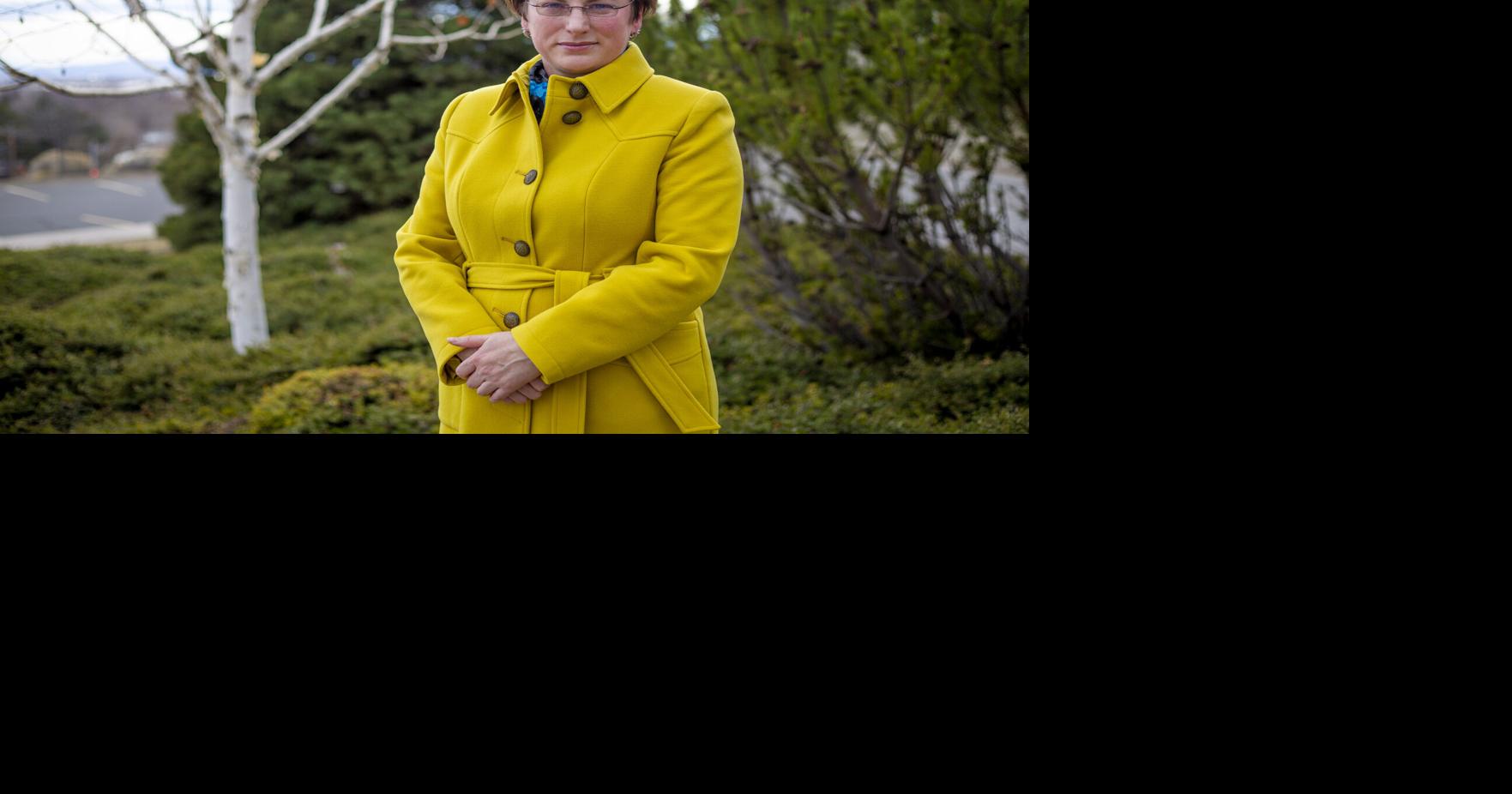 Klamath Falls woman cries for her Ukrainian homeland | Local News ...