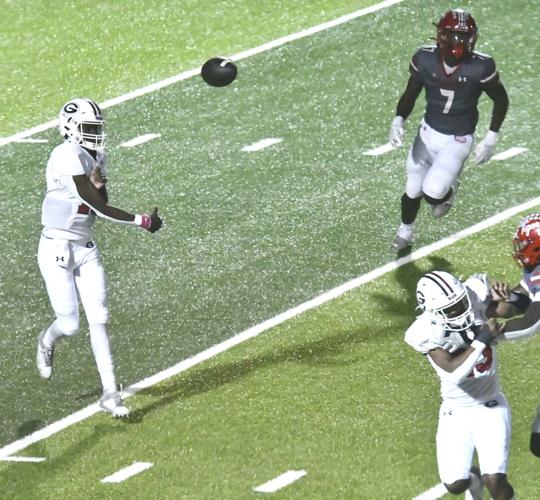 Terrell pulls away from Greenville Lions to go 3-2 in district play ...