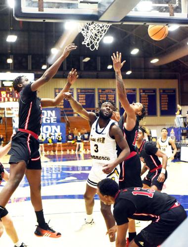 Texas A&M University-Commerce cagers sweep New Orleans | Local Sports ...