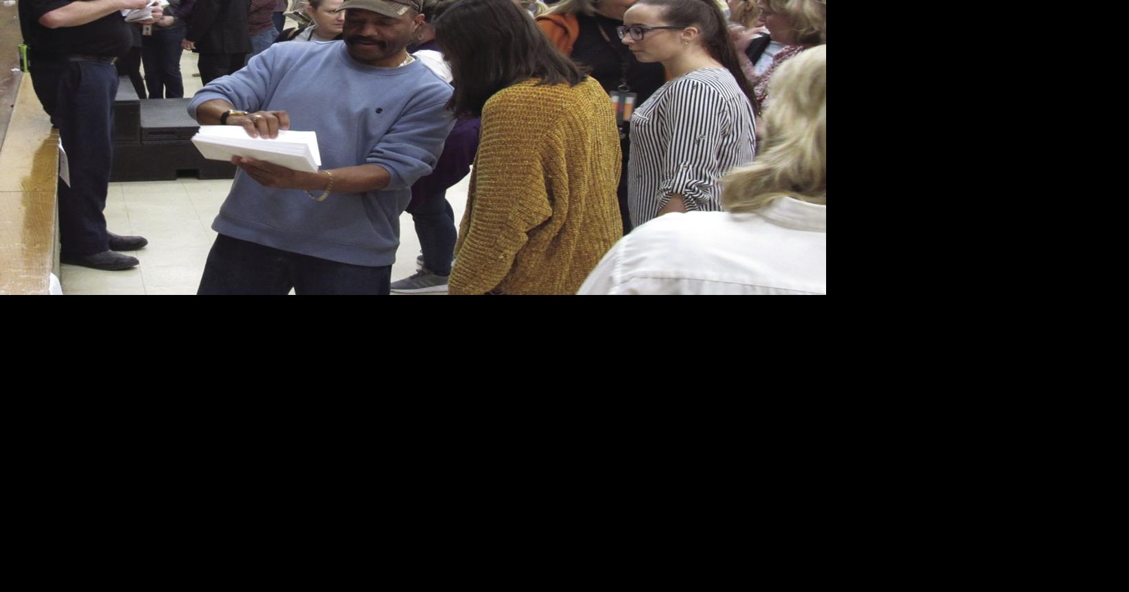 Commerce ISD employees receive bonuses | Local News | heraldbanner.com