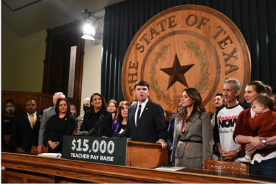 Texas bill looks to raise teacher pay by $15,000 | State News ...