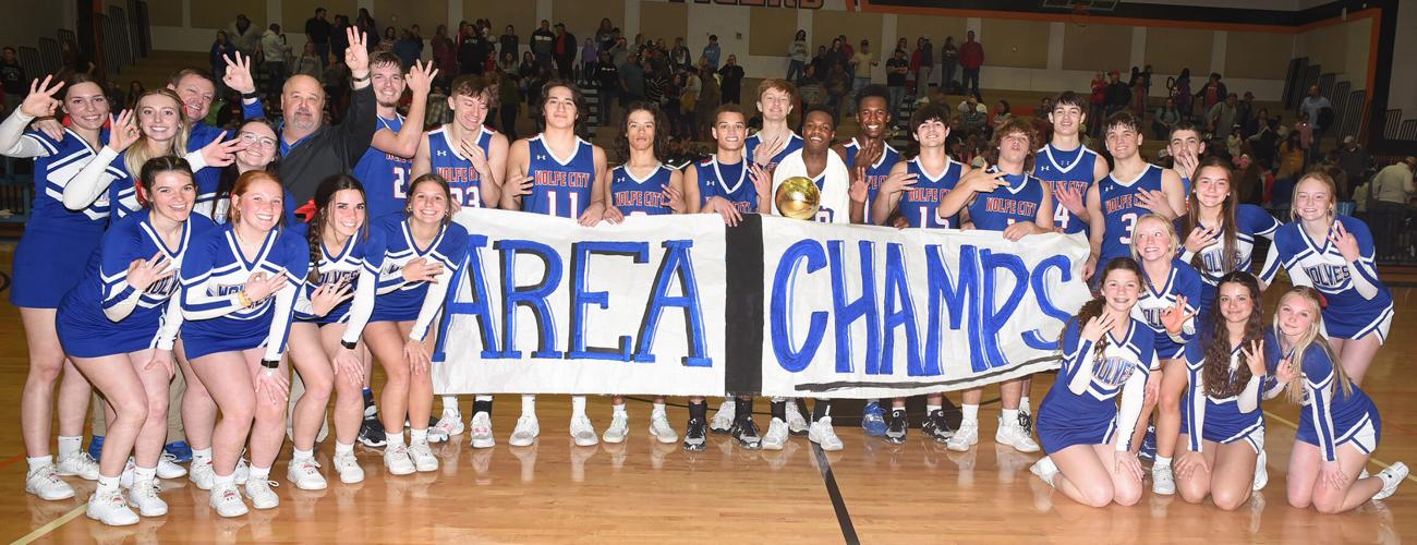 Wolfe City surprises North Hopkins, advances to regional quarterfinals ...