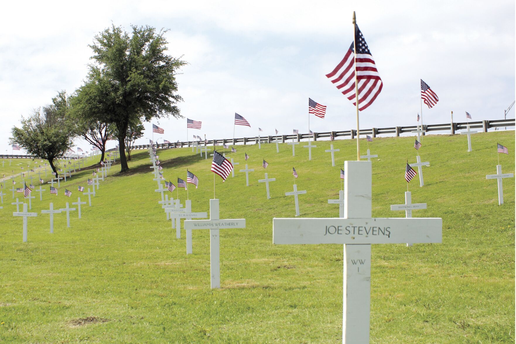 Greenville Flags Project seeks new organizers for annual patriotic ...