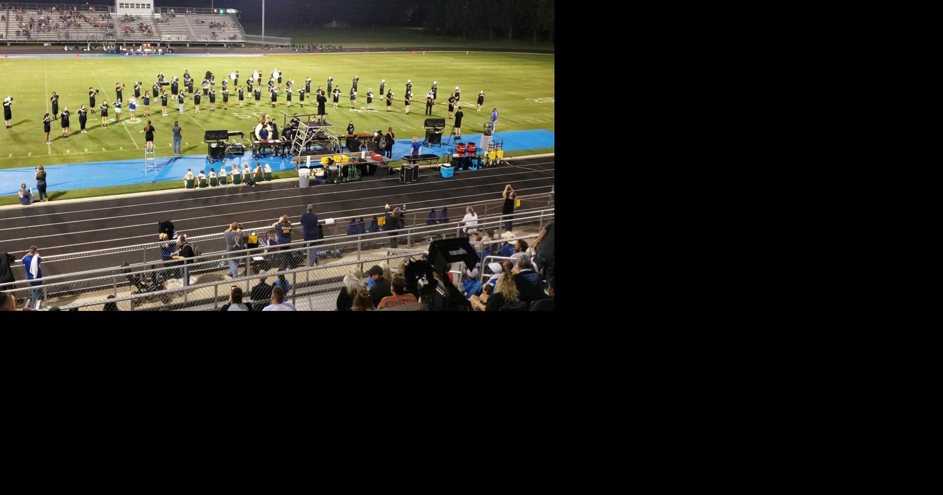 Quinlan Ford band performs | Sports | heraldbanner.com