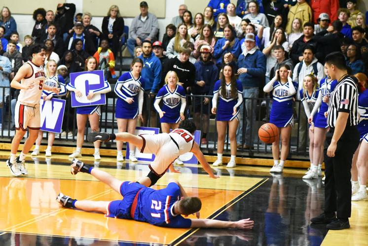 Wolfe City surprises North Hopkins, advances to regional quarterfinals ...