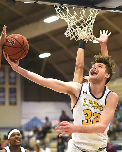 Austin Grandstaff | | heraldbanner.com