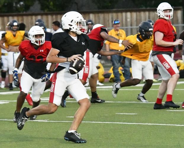 Fort Worth Arlington Heights outscores Greenville Lions in scrimmage ...