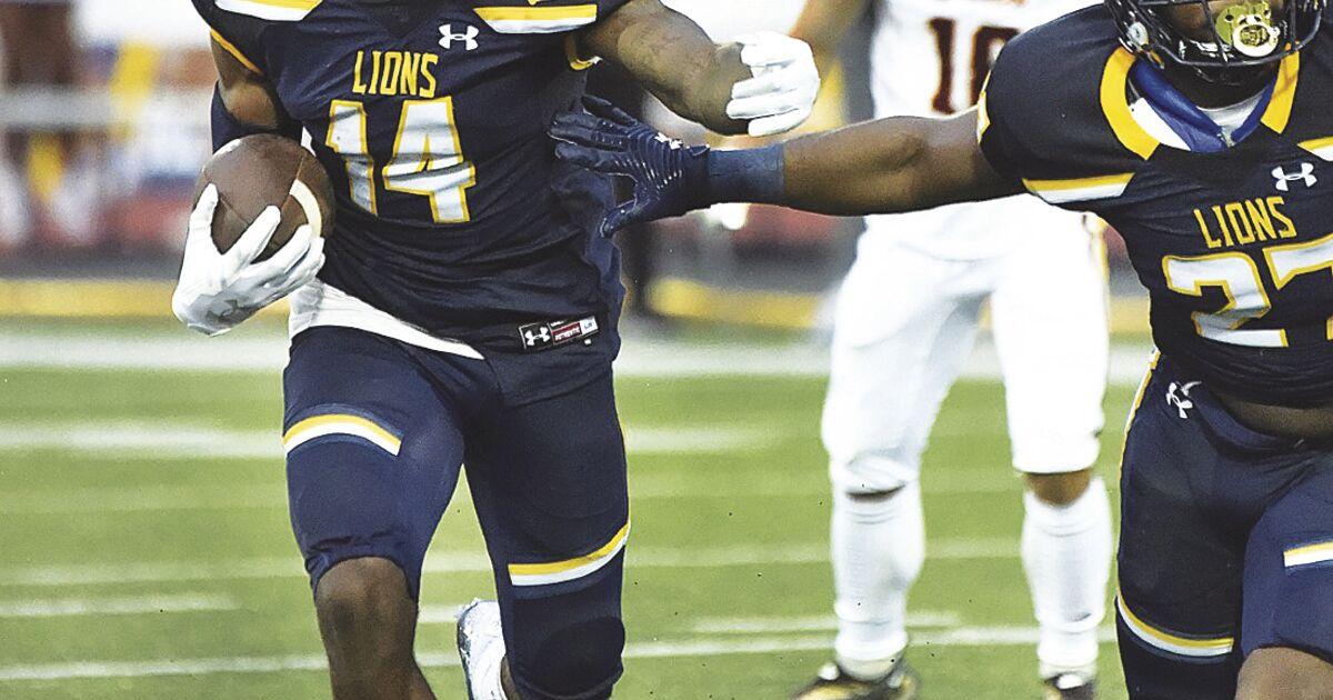 Texas A&M-Commerce Lions roll to 52-7 victory in 2022 football opener ...