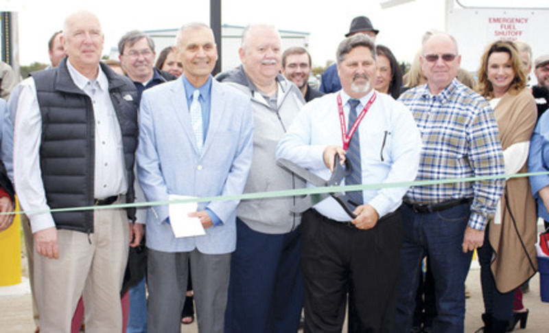City unveils self-fueling facility at airport | News | heraldbanner.com