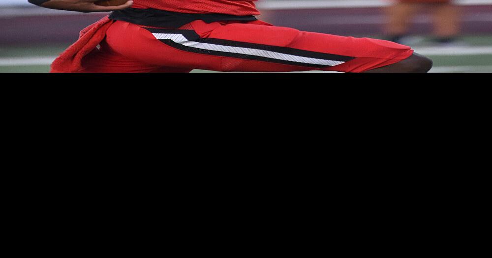 Micah Simpson rushes for 444 yards, six TDs in Greenville Lions' victory | Sports | heraldbanner.com