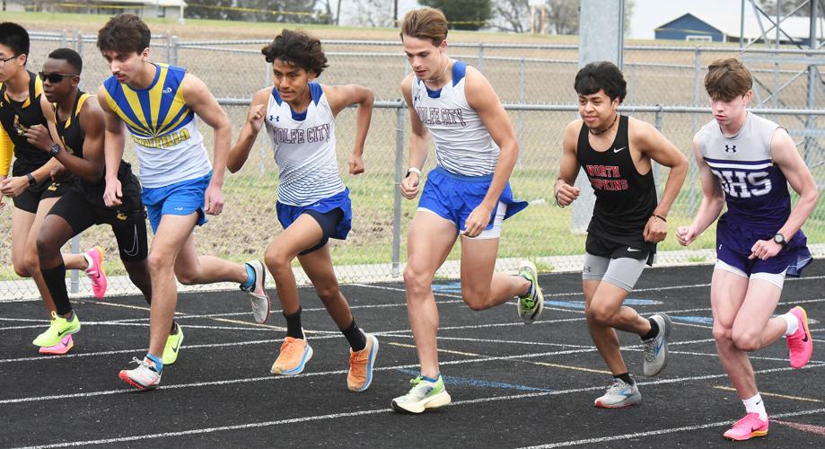 Defending state champ Caden Thurman wins 3200, 800; leads Wolfe City to ...