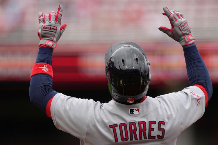 Cardinals' Bryan Torres homers in big league debut, 11 years after ...