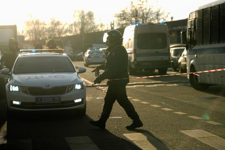 An explosion in Moscow kills 2 police officers and a bystander | Nation ...