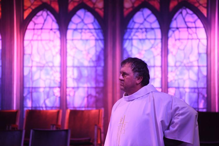 Alley Theatre's 'Doubt' explores role of faith, certainty | MAD Life ...