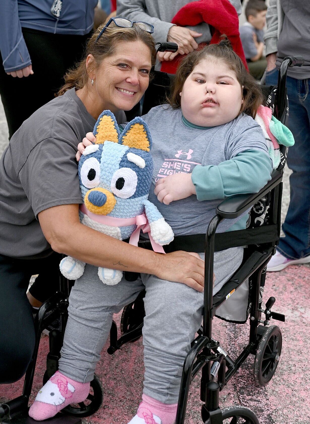 Izzy's Walk: Terre Haute school shows love, support for kindergartner ...