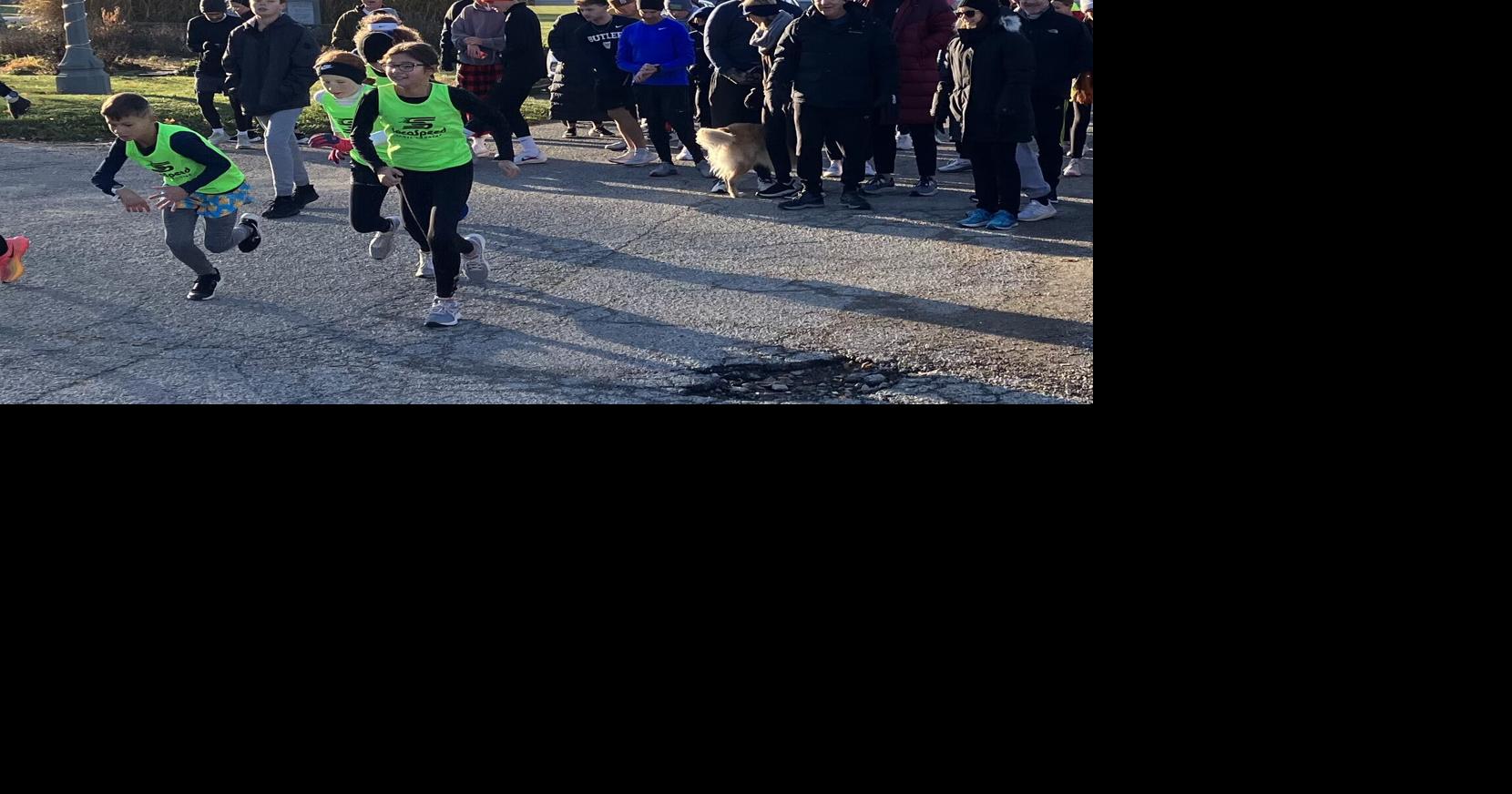 Lapel marks decade of Gobble Wobble | Local News | heraldbulletin.com