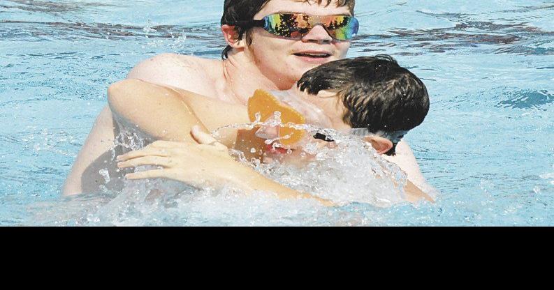 Swimmers make a splash at Pendleton pool rally | Local News ...