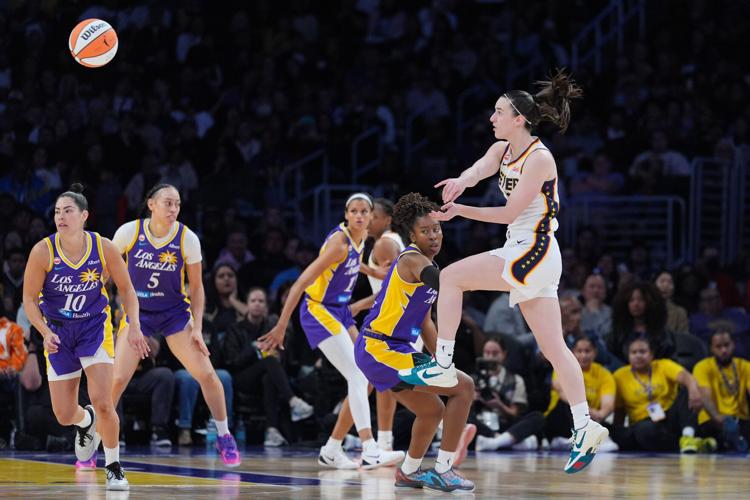 Caitlin Clark returns from a back issue, scores 22 in Fever's win over ...