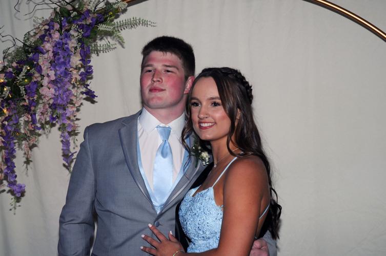 PHOTOS: Alexandria-Monroe High School Prom | Gallery | heraldbulletin.com