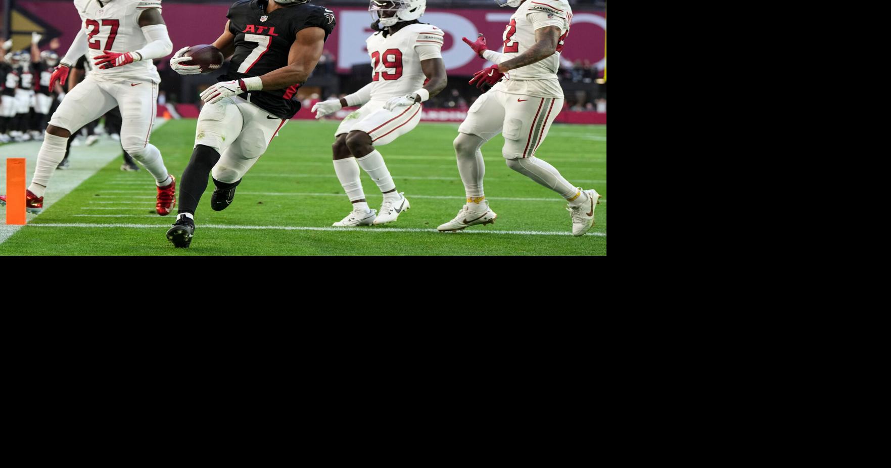 Bijan Robinson becomes 3rd Falcons player with 2,000 scrimmage yards in ...