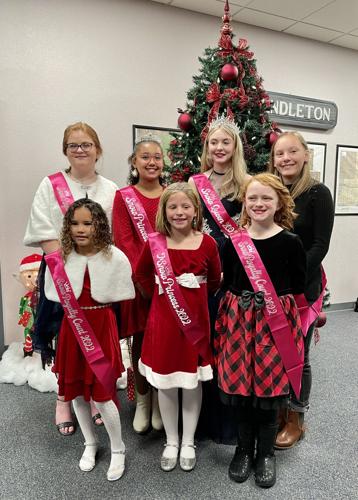 Pendleton’s annual holiday celebration a snowy season kickoff | Local ...