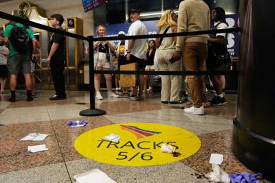 6 people hurt in stabbings at New York's Penn Station | National Sports ...