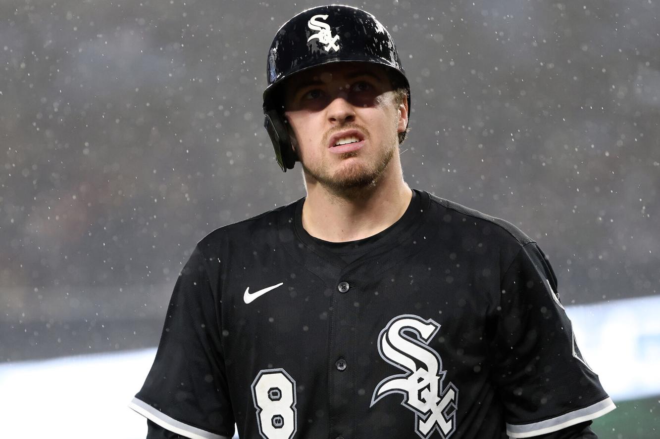 White Sox catcher Kyle Teel tweaks his right knee while on a minor ...