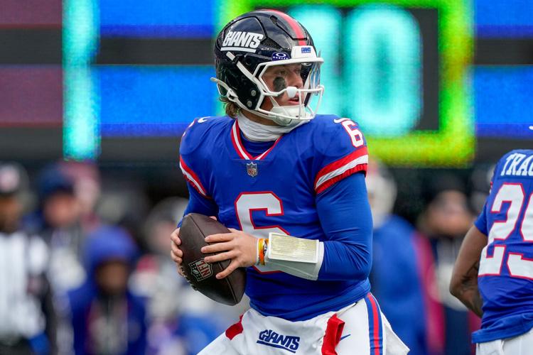 J.J. McCarthy and the Vikings visit Jaxson Dart and the skidding Giants ...