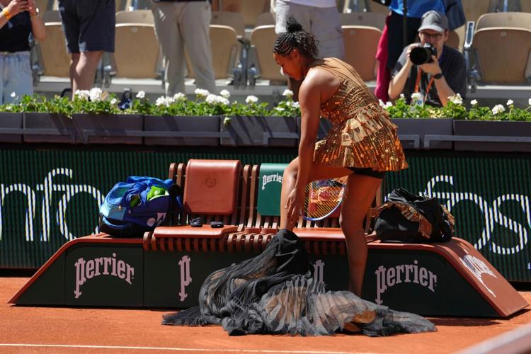 Naomi Osaka’s sequined gold dress at the French Open reminds her of the ...