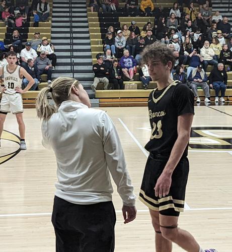 Suchyna's career-high 42 points powers Daleville to OT win at M-G ...