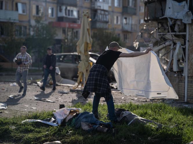 Zelenskyy slams Russia's ‘utter cynicism’ as strikes kill 22 in Ukraine ...