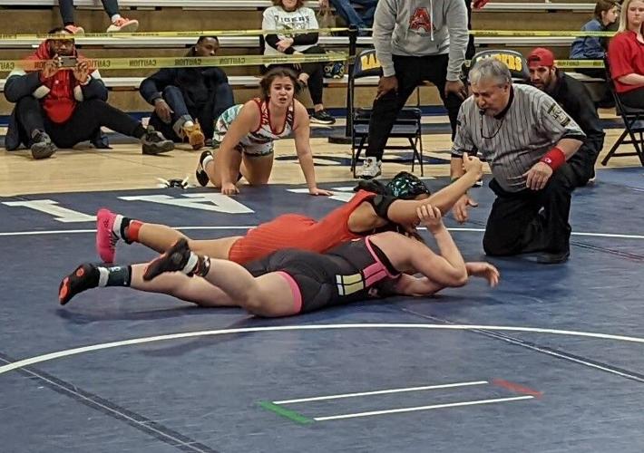 Elliott, Harris surprise themselves as wrestling newcomers | Sports ...