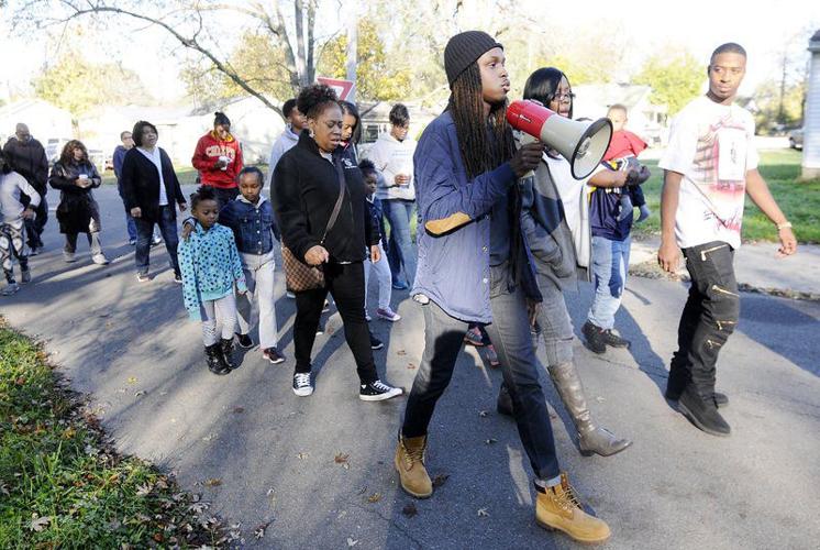 Praying for change in wake of slaying | Local News | heraldbulletin.com