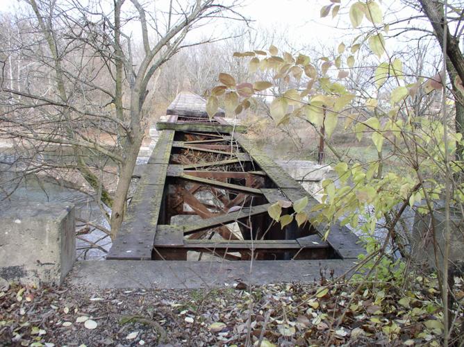 Steve Jackson column: North Anderson had bridges galore, but walking on ...