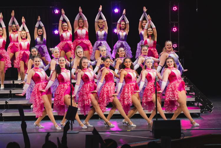 'Full circle:' Pendleton Heights' Emerald Suites show choir wins state ...