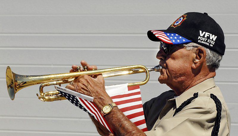 Elwood's annual parade honors its fallen soldiers | Local News ...