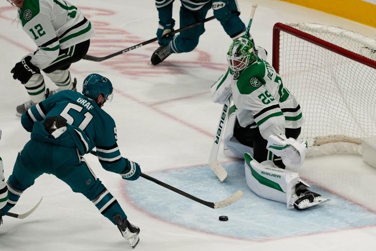 Wyatt Johnston scores 2, Roope Hintz has goal and assist as Stars beat ...