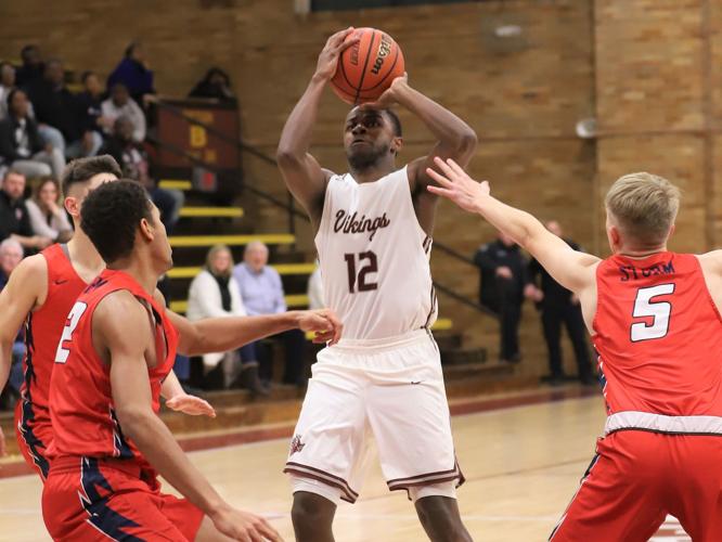 Illinois officials don’t see big changes in interest | Hoops in the ...