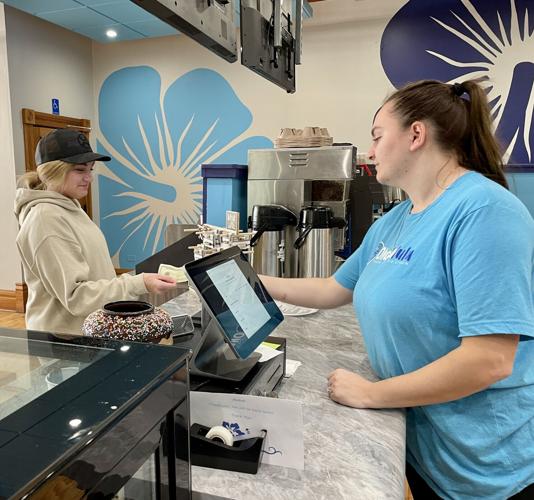 Hawaiian vibe: Local resident brings island experience, doughnut ...