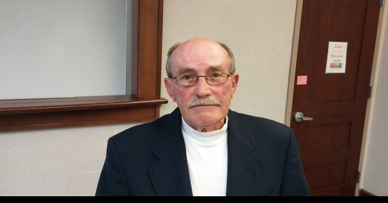 New Elwood mayor makes some changes | Local News | heraldbulletin.com