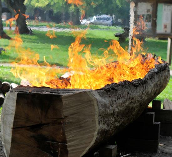 Volunteers at Mounds Park host final canoe burning of summer | MAD Life ...